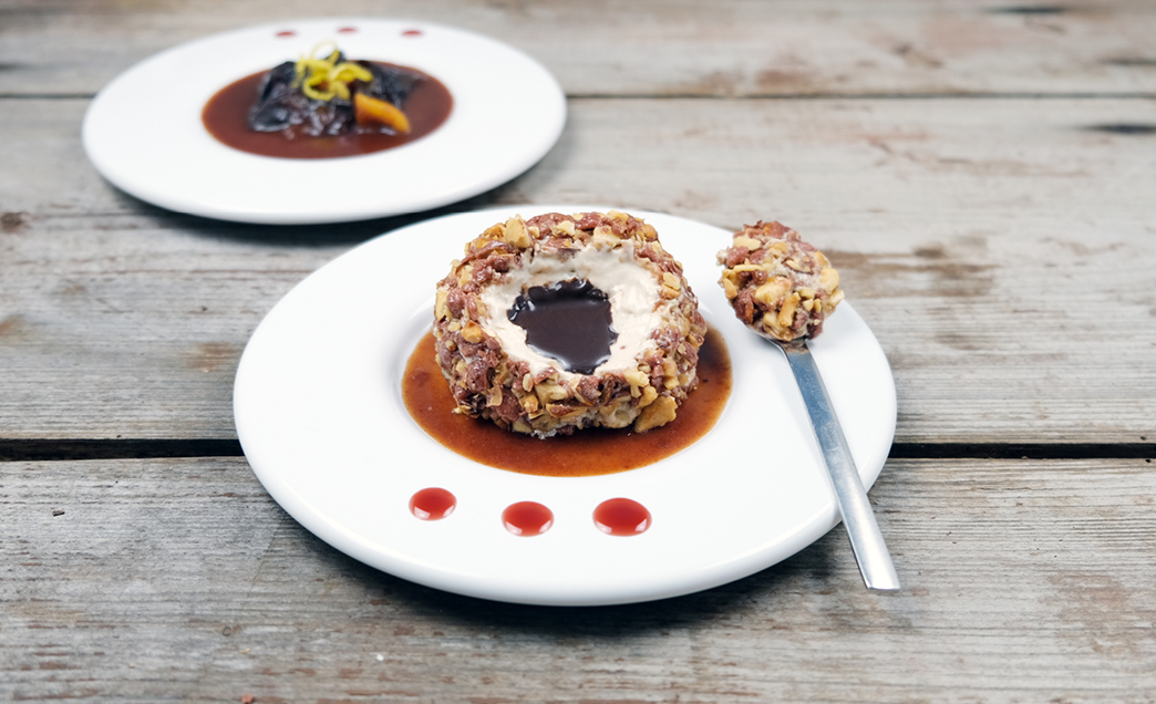 Croccante alle Mandorle mit Rumpflaumensauce - bindi DEUTSCHLAND GmbH